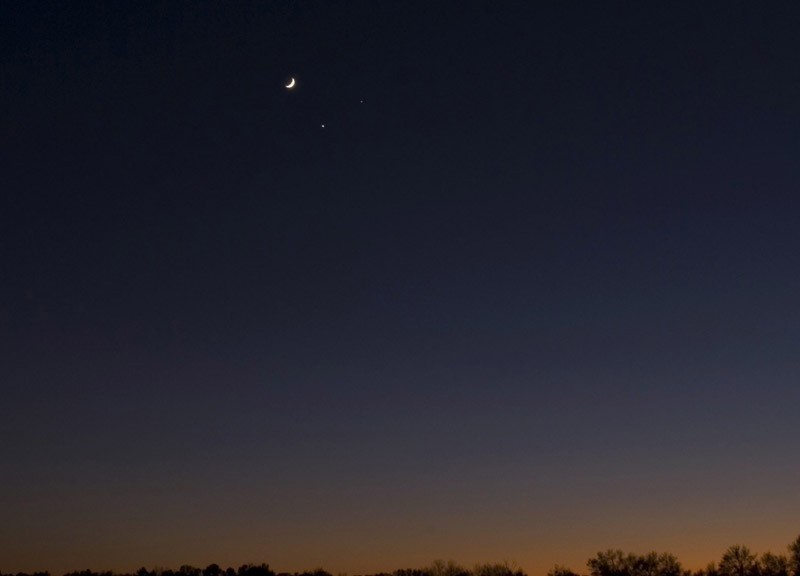 venus jupiter moon dec 1 2008 | Brad Critcher - Sky & Telescope