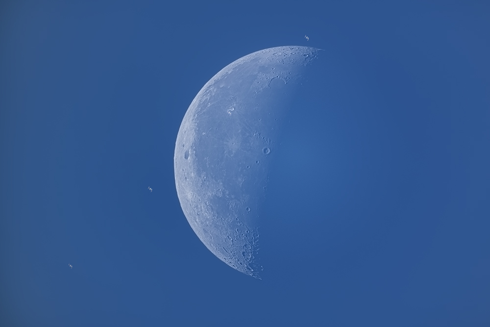 Passing the Moon at Mach 22 - Sky & Telescope