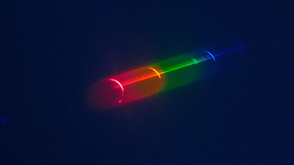 flash spectrum from video - Sky & Telescope