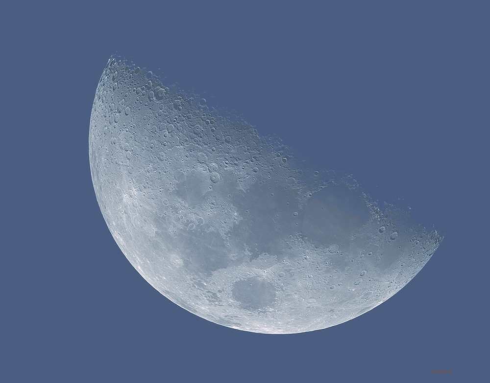 Moon during the day - Sky & Telescope - Sky & Telescope