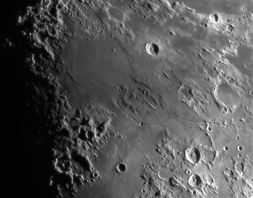 A walk in the field: Rima Hyginus and Aries Hoofprint - Sky & Telescope