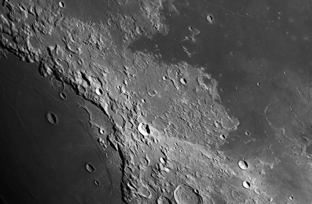 Border between the mare crisium and tranquillitatis - Sky & Telescope