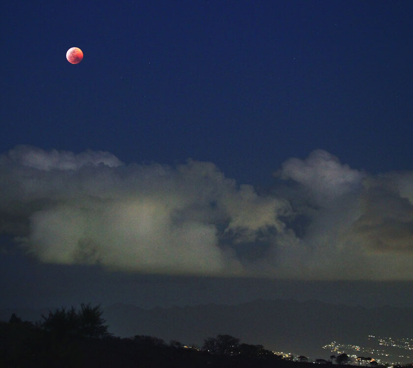 Lunar eclipse over Pearl City, Hawaii - Sky & Telescope