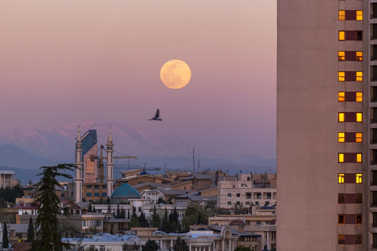Moon Mosque Luminous Dusk - Sky & Telescope