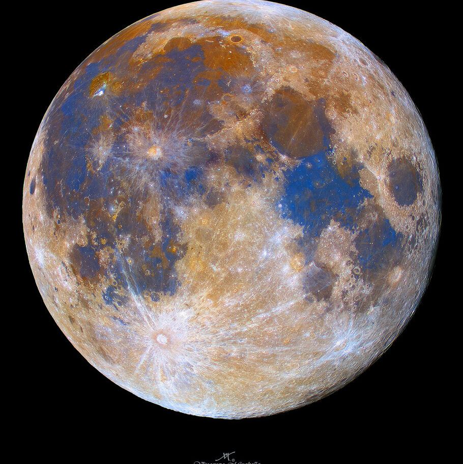 The colors of the Moon - Sky & Telescope