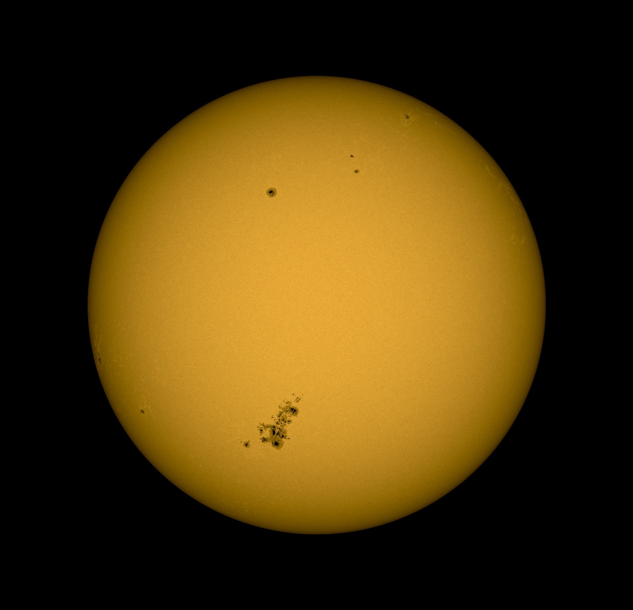 The Sun and Sunspot Group AR3664 - Sky & Telescope - Sky & Telescope