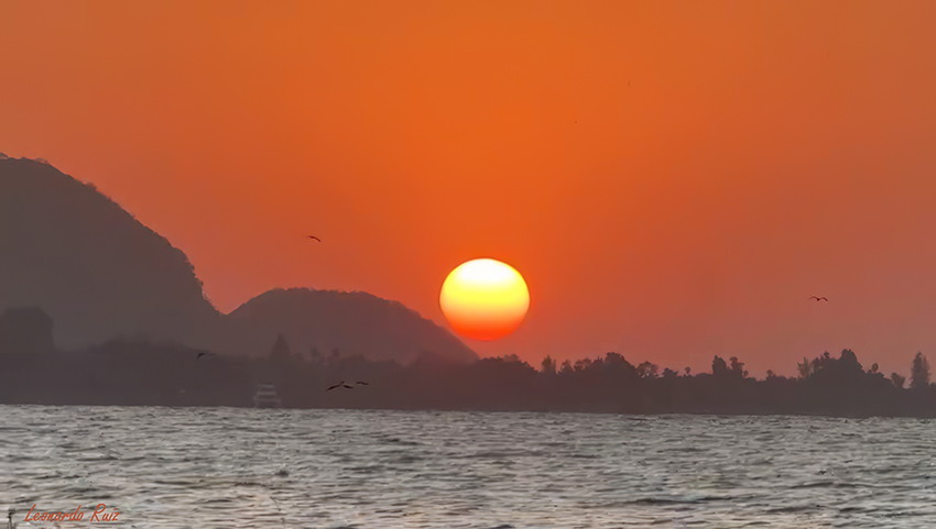 Why Does the Sun Change Color and Flatten at Sunrise? - Sky & Telescope