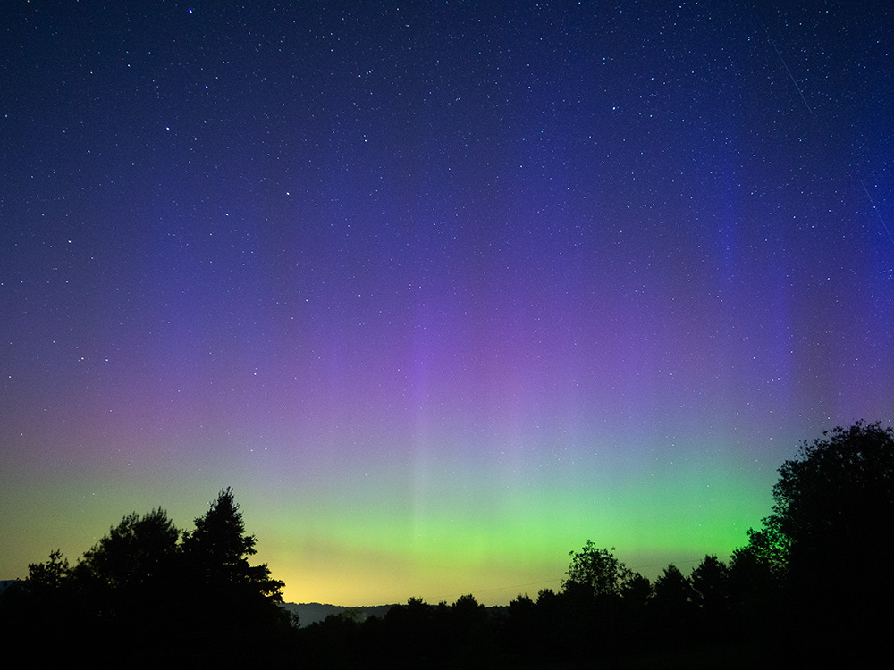 Northern Vermont Aurora - Sky & Telescope