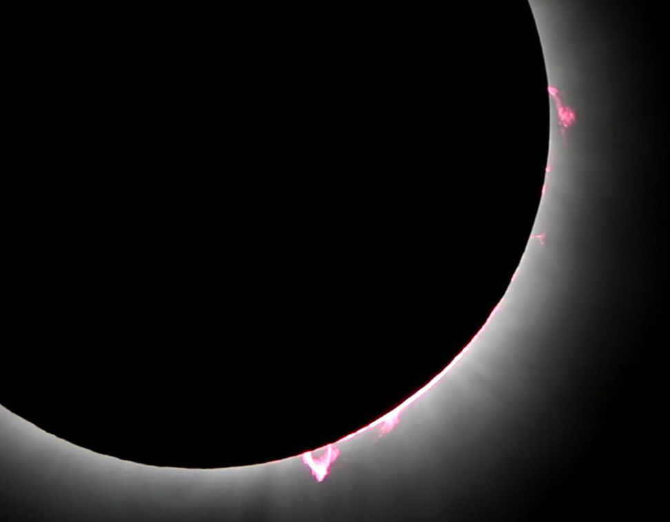 Prominences near C3 of the 4/8/24 TSE - Sky & Telescope - Sky & Telescope