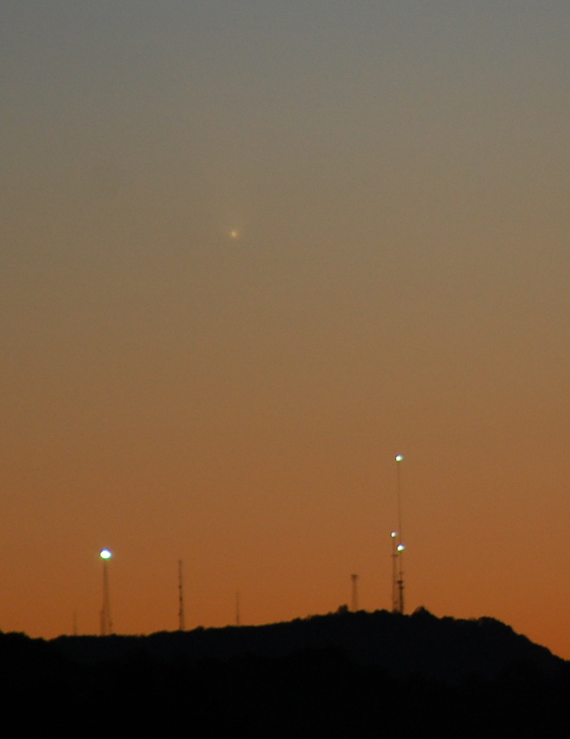 Comet Tsuchinshan-ATLAS at Sunset - Sky & Telescope