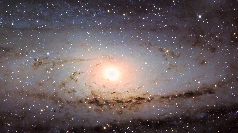 Core OF Andromeda | Ken Walker - Sky & Telescope