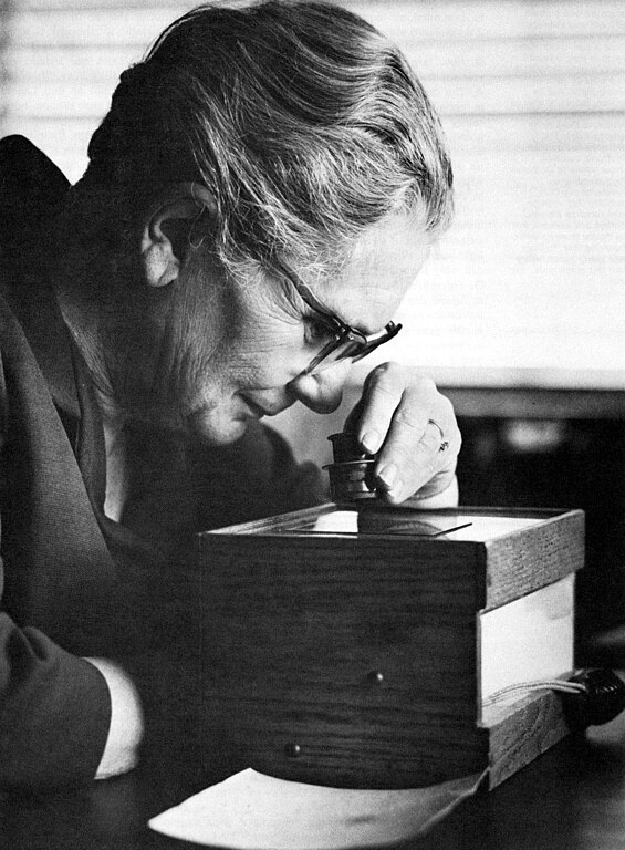 Helen Sawyer Hogg: Giving the Stars to Everyone - Sky & Telescope - Sky ...