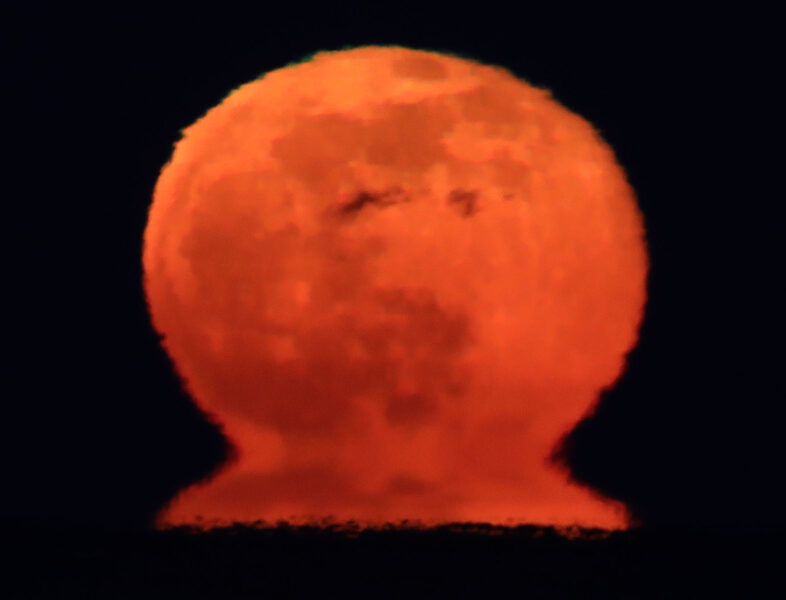 Find a Horizon and Savor the Bending of Light - Sky & Telescope