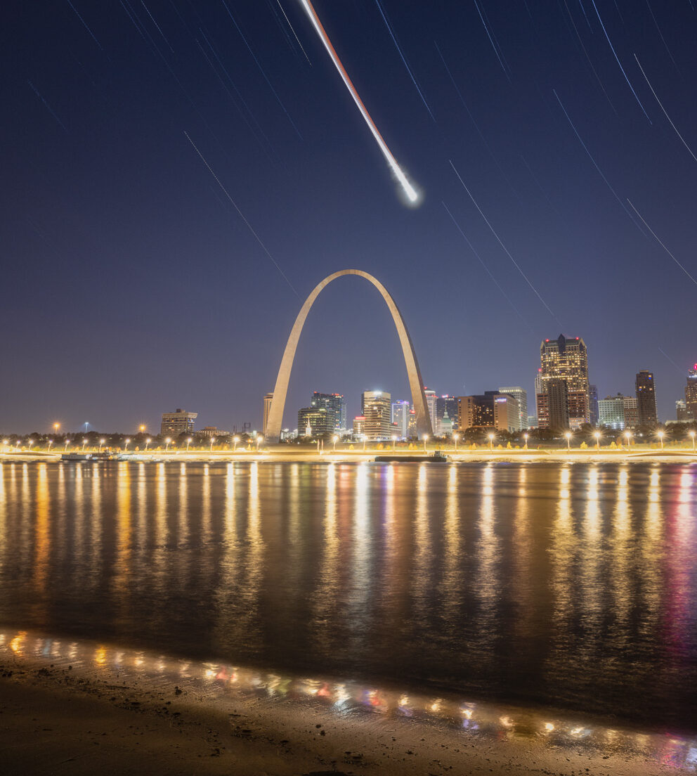 Lunar Eclipse Over the Gateway Arch - Sky & Telescope