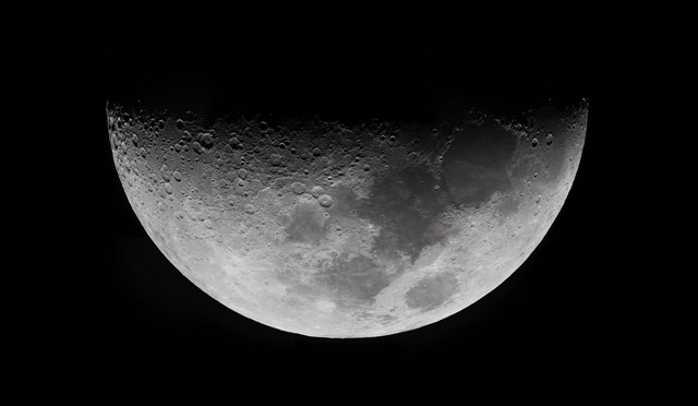 Half Moon | Richard Gilbert - Sky & Telescope