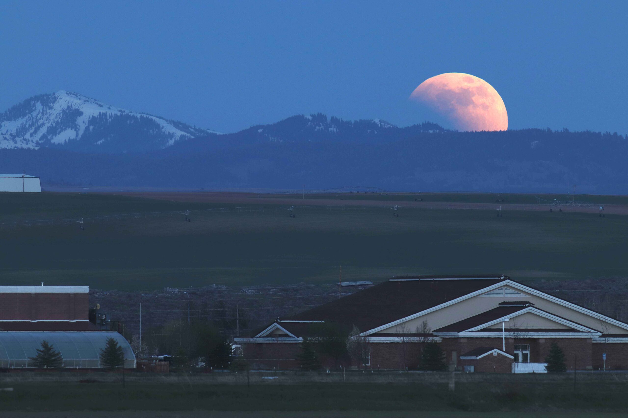 Lunar Eclipse - Sky & Telescope