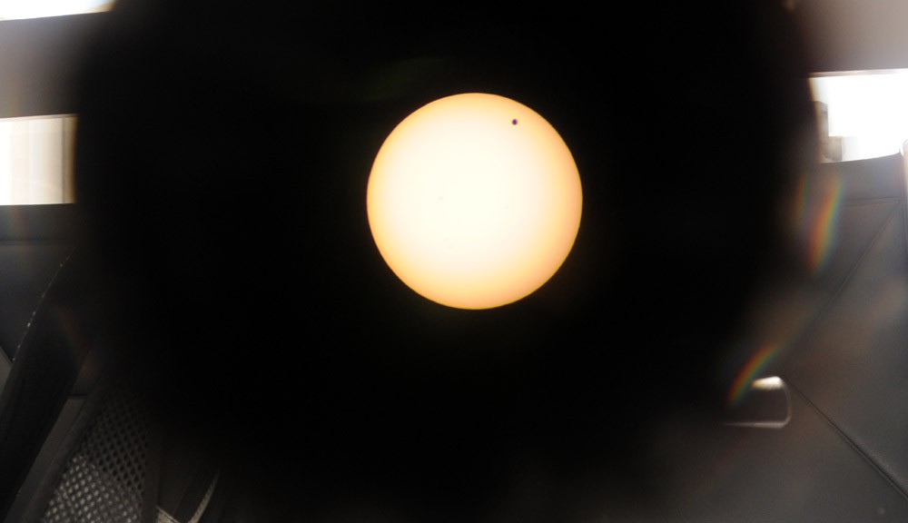 Transit inside LAX | Randy Pfeiffer - Sky & Telescope