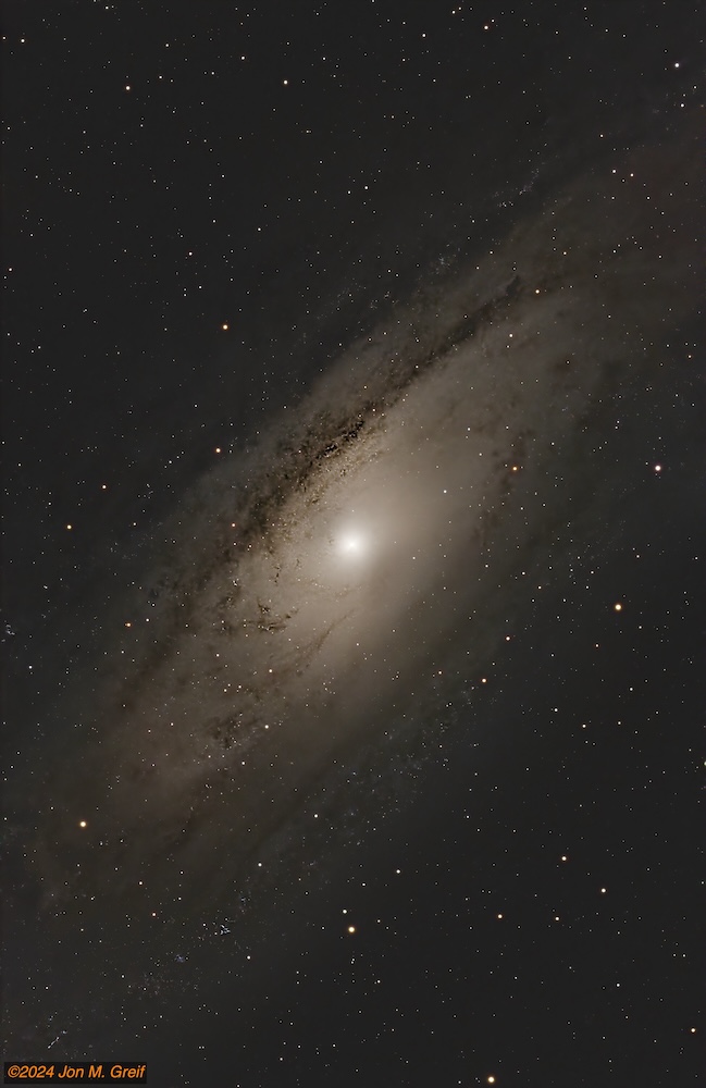 The Andromeda Galaxy - M31 - Sky & Telescope
