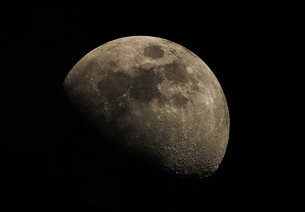 8 Day Moon | Mike Smothers - Sky & Telescope