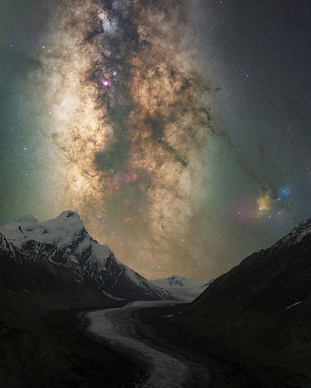 Milky Way over Drang Drung Glacier - Sky & Telescope