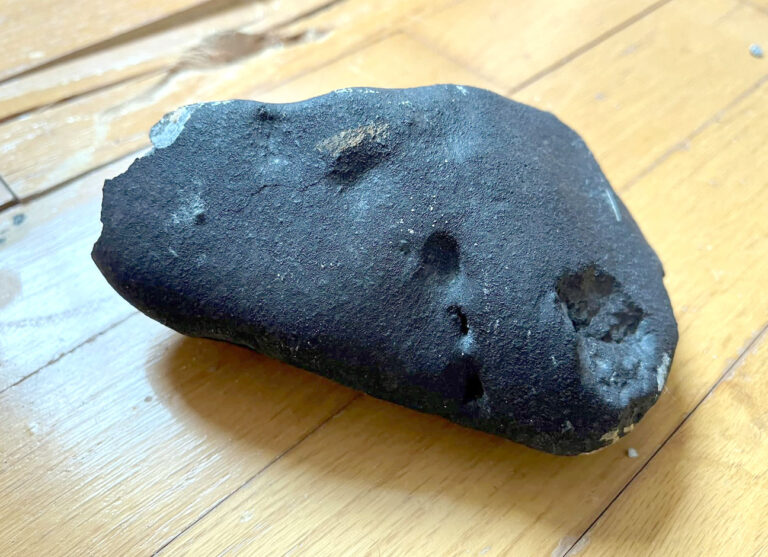 Scientists Confirm: Meteorite Crashed Into New Jersey Home - Sky ... Scientists Confirm: Meteorite Crashed Into New Jersey Home - Sky ...