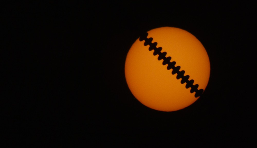 sun behind the wire | mohammad karami - Sky & Telescope - Sky & Telescope