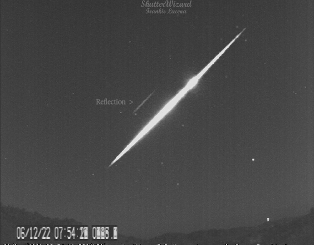 Impressive Taurid Fireball - Sky & Telescope - Sky & Telescope