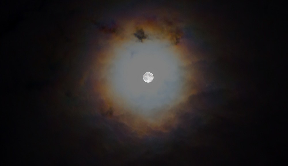 harvest moon corona | Adam Moncrieff - Sky & Telescope - Sky & Telescope