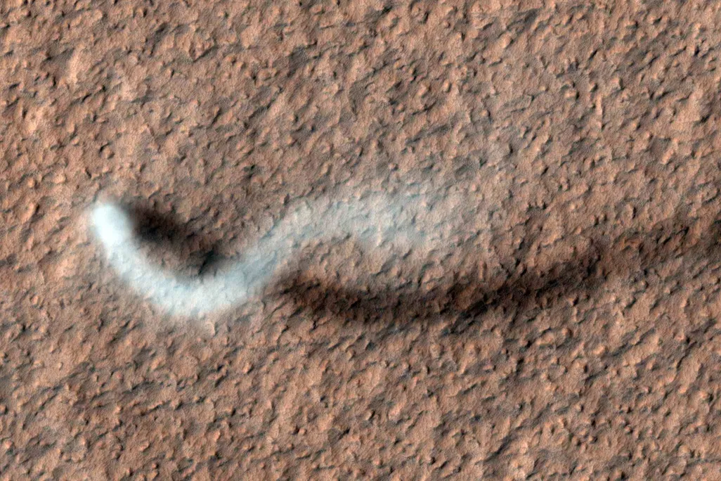 Tiny Sparks of Lightning Detected on Mars for the First Time - Sky ...