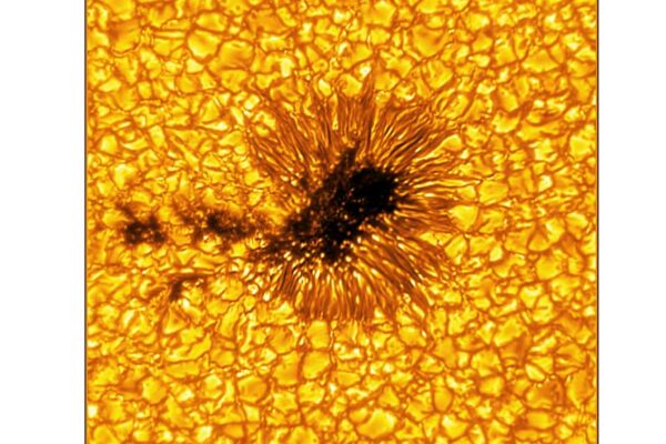 The Sun Gets Its Close-up: Images from New Solar Telescope - Sky ...