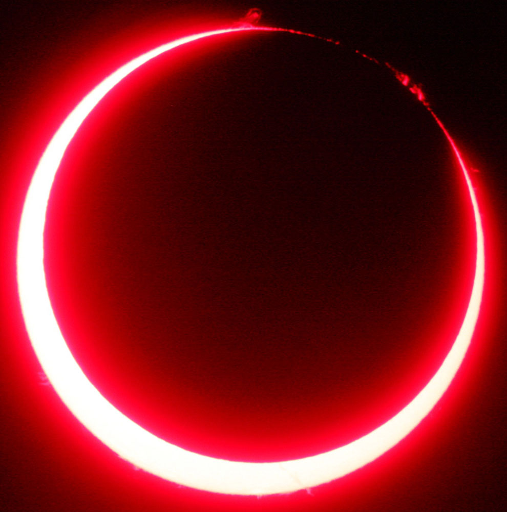 Beads, Prominences, Spots | Ron Rohde - Sky & Telescope